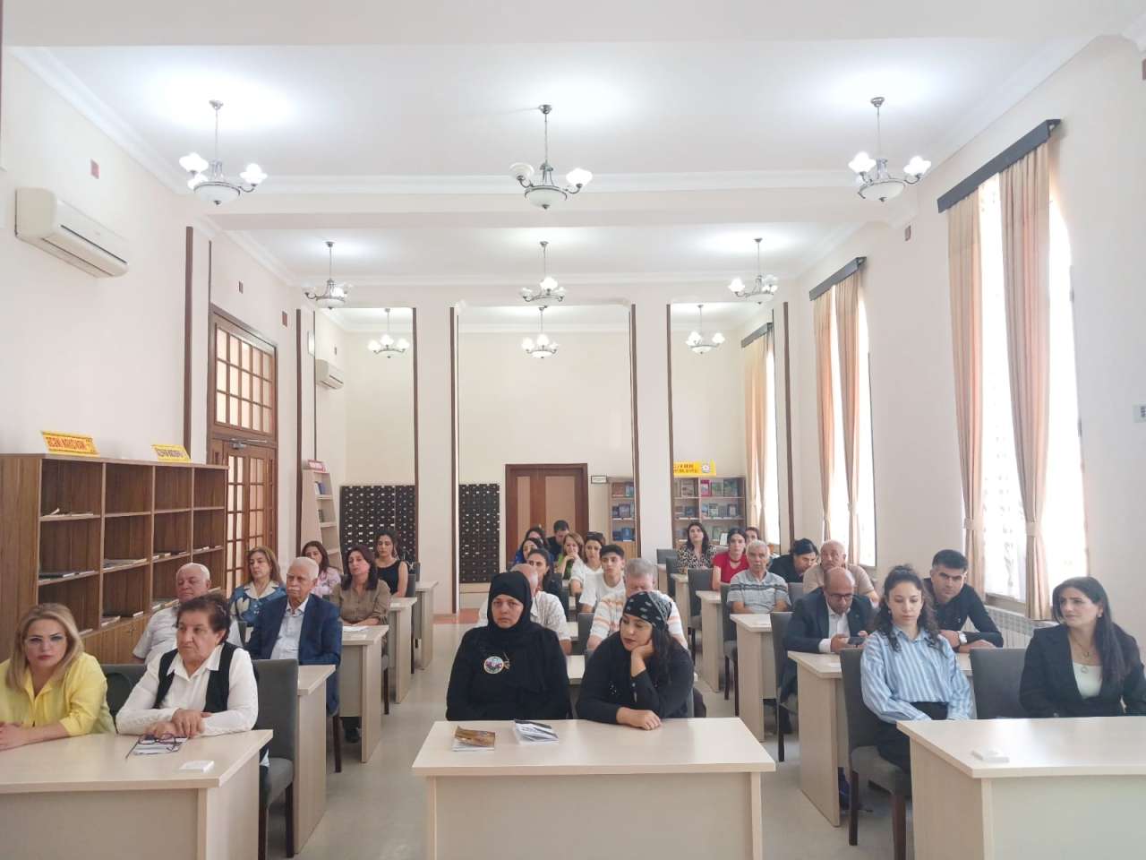 27 Sentyabr - Anım Günü münasibəti ilə kitab müzakirəsi keçirilib ...