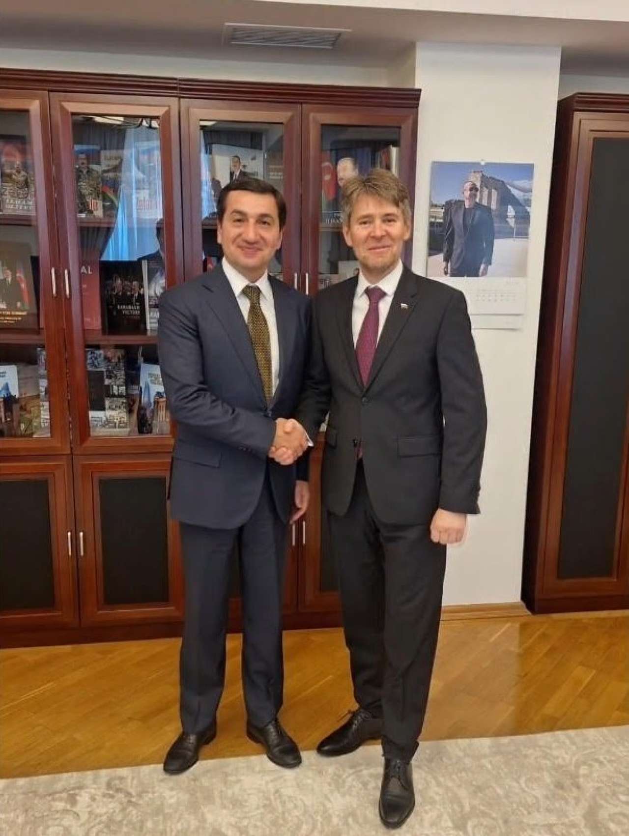 Hikmət Hacıyev Slovakiya XİN-in dövlət katibi ilə görüşüb | Şərq qapısı